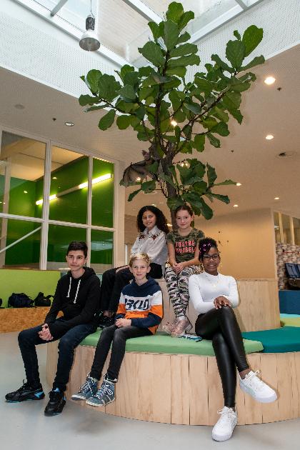 School | Montfort College